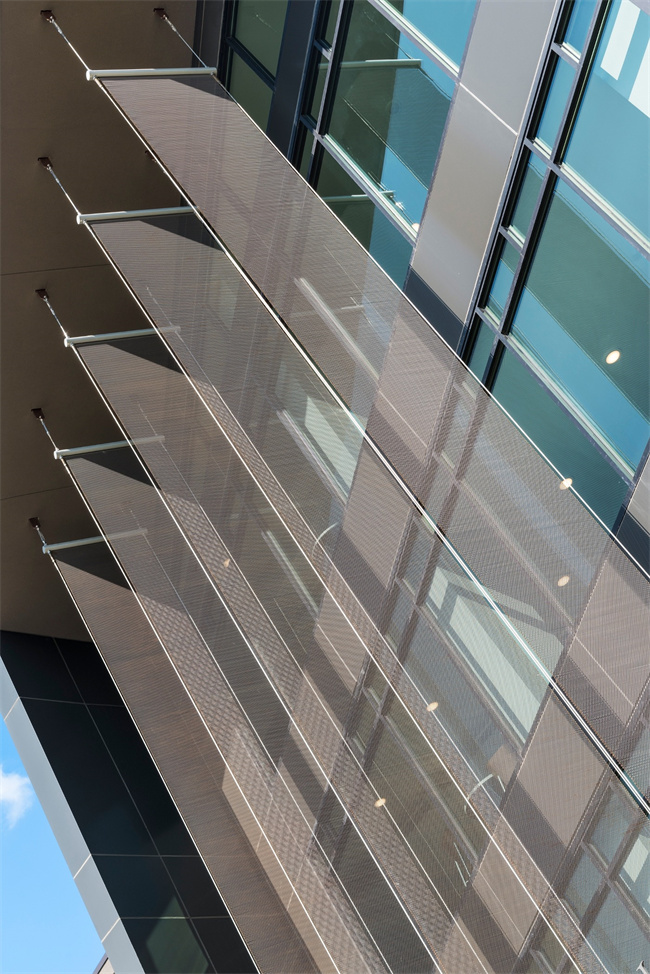 Architecture Perforated Decorative Metal Mesh Panels Wire Screen Custom