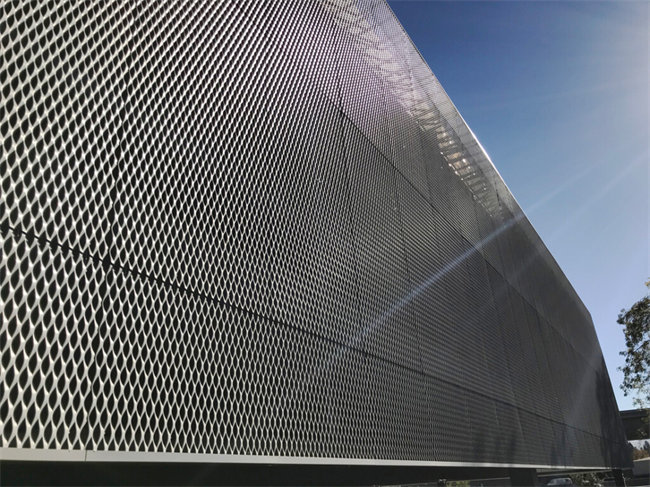 Custom Architectural Expanded Metal Sunscreens EML Mesh